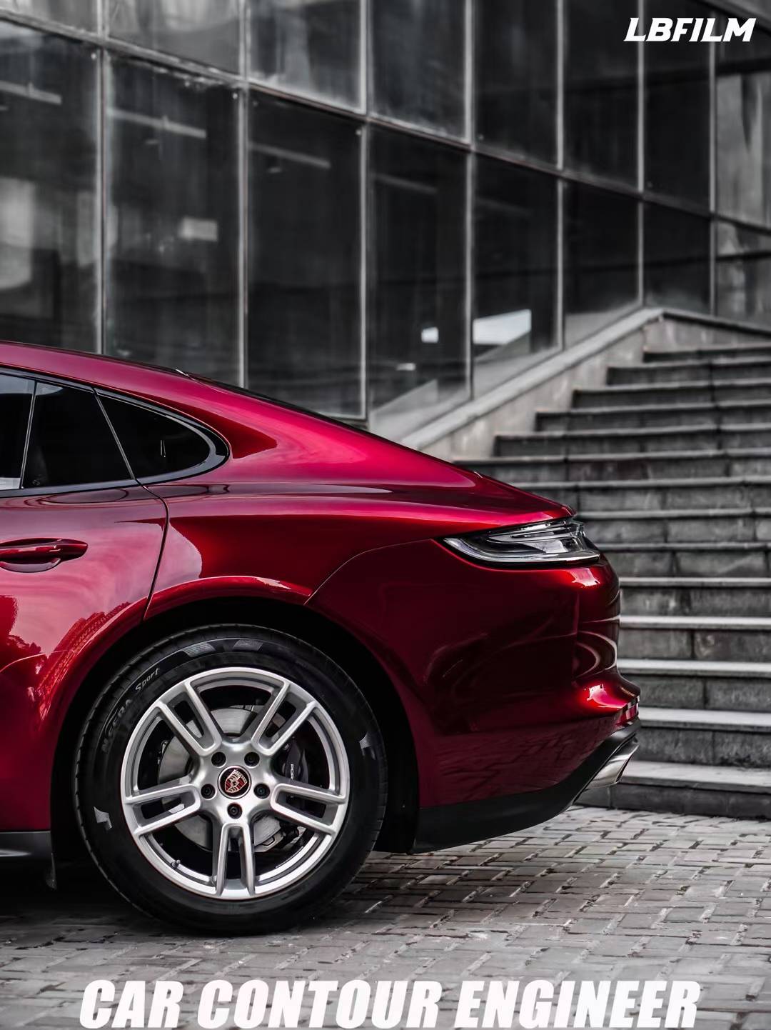 保时捷帕拉梅拉LB改色膜液态金属龙血红，像液体一样的红色_搜狐汽车_搜狐网