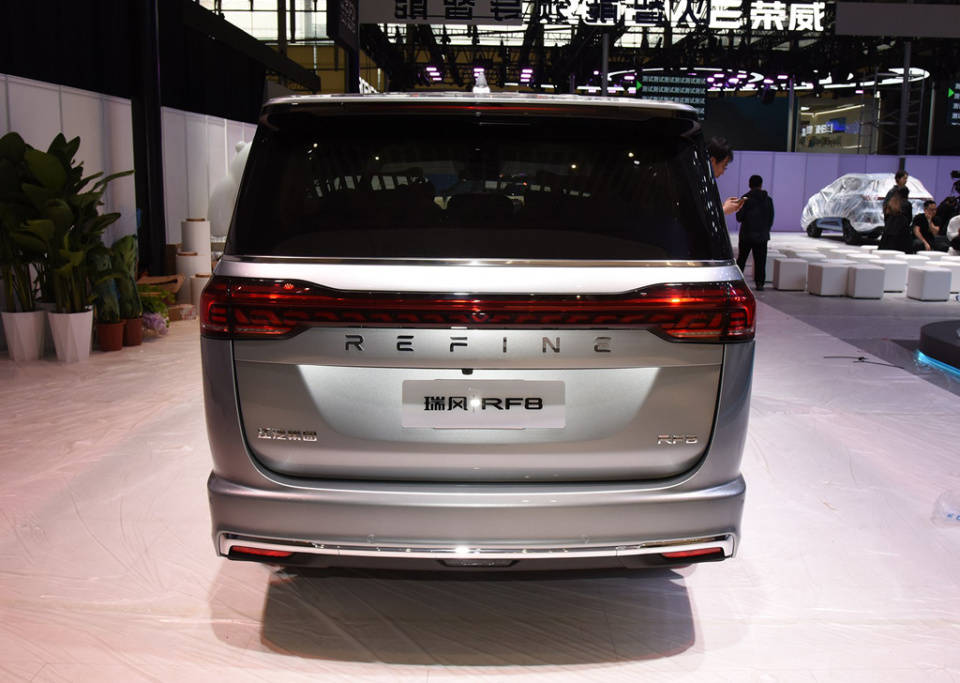 瑞风RF8上市 中大型MPV/两种动力选择 售16.99-23.99万_搜狐汽车_搜狐网