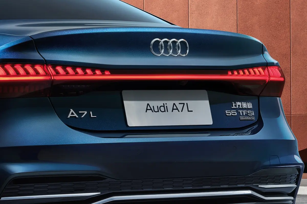 降价10万后，奥迪A7L终于不丑了，销量能追上E级、5系么_搜狐汽车_搜狐网