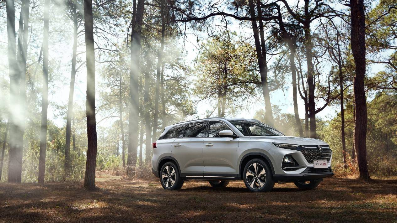 长安第二代X5 PLUS/X7 PLUS上市 限时优惠价仅7.39万起_搜狐汽车_搜狐网