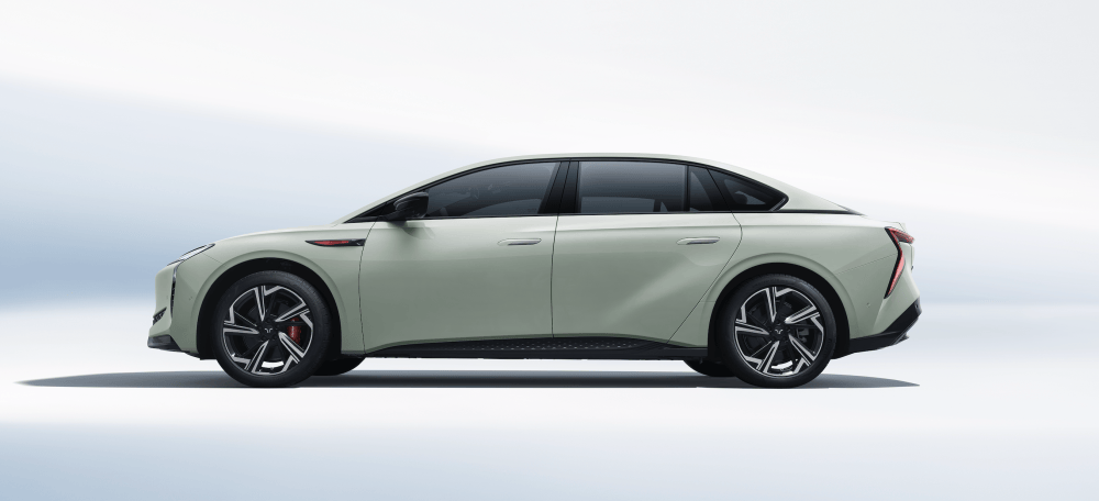 续航里程600公里，红旗EH7正式上市售22.98万元起_搜狐汽车_搜狐网