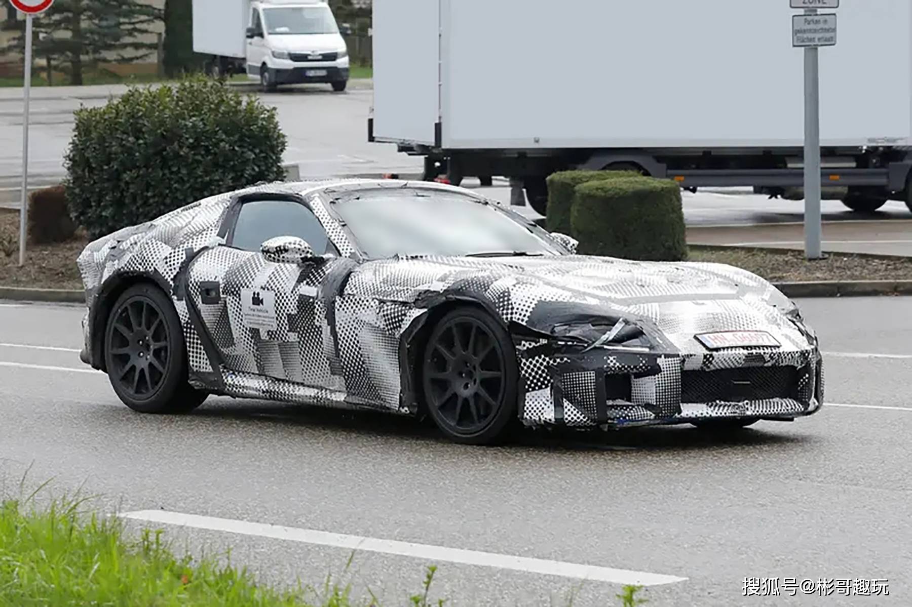 法拉利812 Superfast停产，838马力新车型曝光，引爆迈阿密！_搜狐汽车_搜狐网