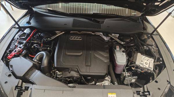 无框车门+大溜背，配3.0T V6动力，实拍新款上汽奥迪A7L_搜狐汽车_搜狐网