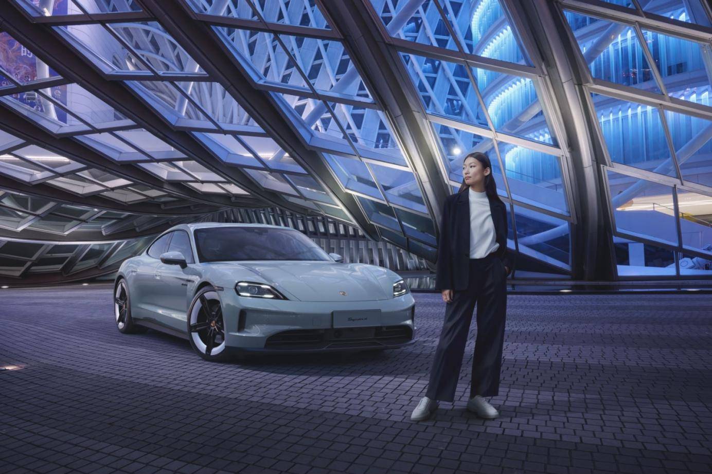 新款Taycan 4全球首秀并正式发售_搜狐汽车_搜狐网
