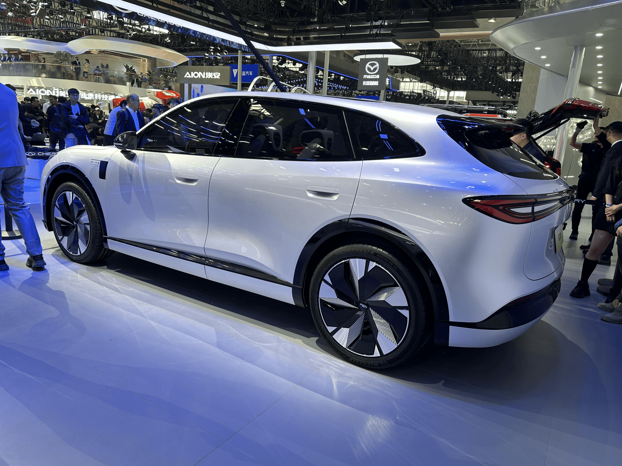 最好看的奇瑞SUV？风云E06概念车正式亮相_搜狐汽车_搜狐网