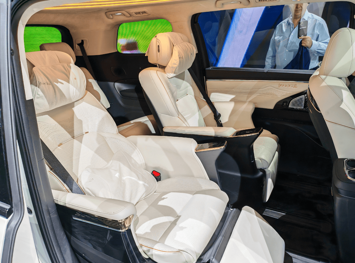 2024款传祺E9来了，提供7座与4座，前脸霸气，可替代别克GL8_搜狐汽车_搜狐网