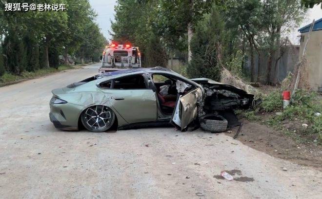 小米SU7事故频发的原因找到了_搜狐汽车_搜狐网