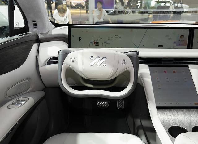 智己LS7 Max上市，配备两颗激光雷达，售价33.98-35.98万元_搜狐汽车_搜狐网