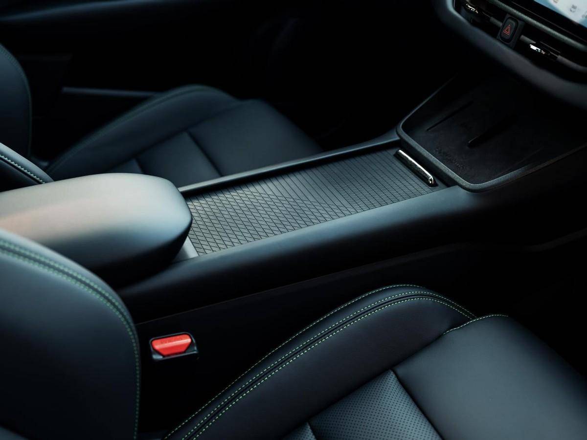 说走就走的旅行，你只需要一台满级续航的领克06EM-P_搜狐汽车_搜狐网