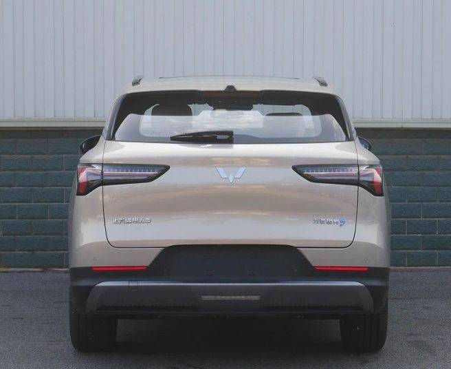 五菱星光S申报图公布，纯电插混SUV登场，轴距达2800mm_搜狐汽车_搜狐网