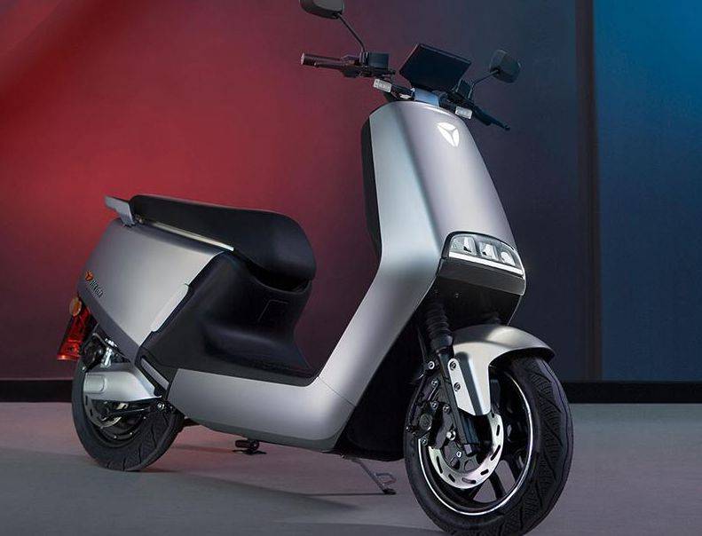 雅迪DG6智趣版：续航破120公里，长距离骑行无忧_搜狐汽车_搜狐网