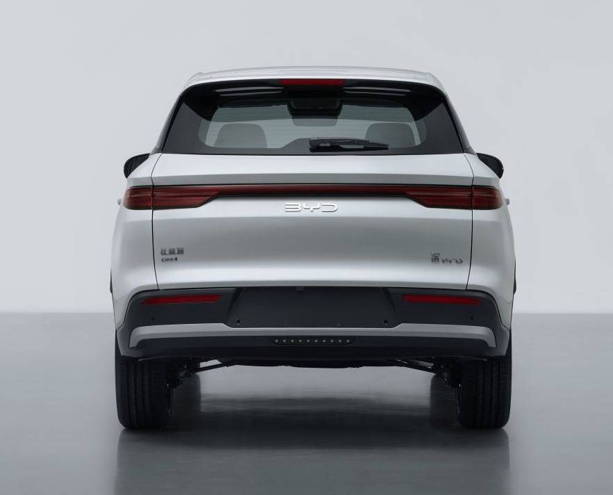 BYD两款“工业奇迹”SUV，DM5.0插混，纯电跑93km，油耗4.9L_搜狐汽车_搜狐网