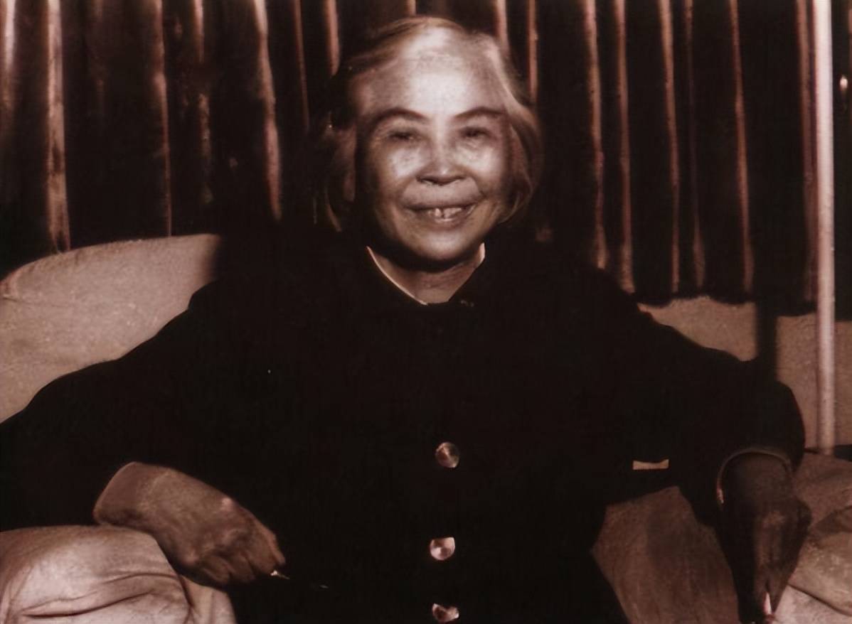 1960年贺子珍到庐山游玩，见到林彪时询问：小林，你身体还好吗？ -6park.com