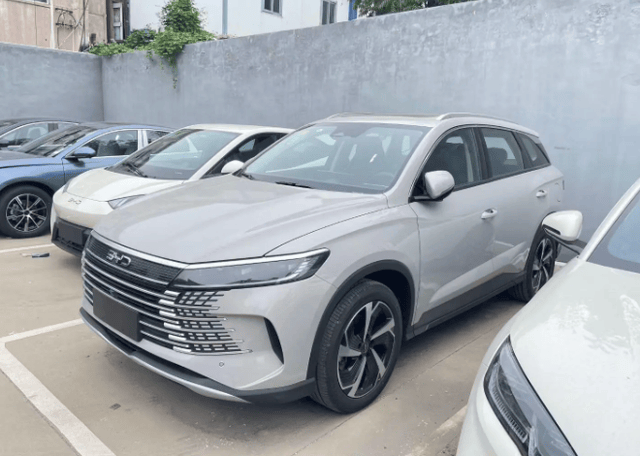 比亚迪海狮05/宋Pro DM-i共同上市！93公里纯电续航+4.9L馈电油耗_搜狐汽车_搜狐网