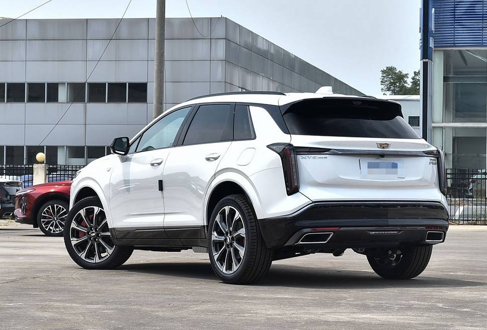 全新凯迪拉克XT5即将上市：配备33英寸曲面联屏，中型SUV新标杆_搜狐汽车_搜狐网