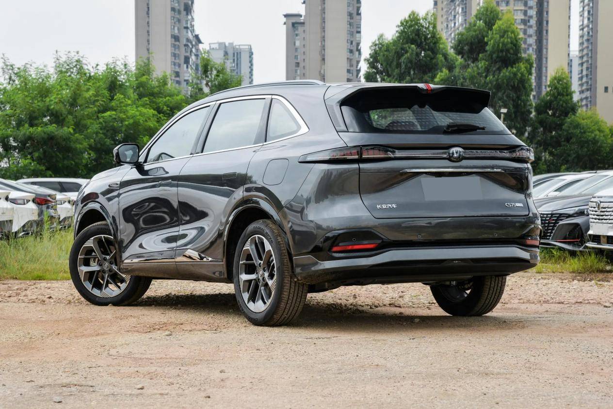 长安王牌SUV换代，2.8米轴距大五座，搭1.5T+8AT，配零重力座椅_搜狐汽车_搜狐网