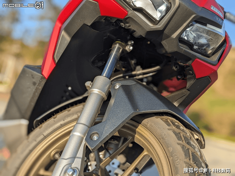 本田ADV160 2025款售价约2.1万，新配色抢眼，内地何时上市？_搜狐汽车_搜狐网