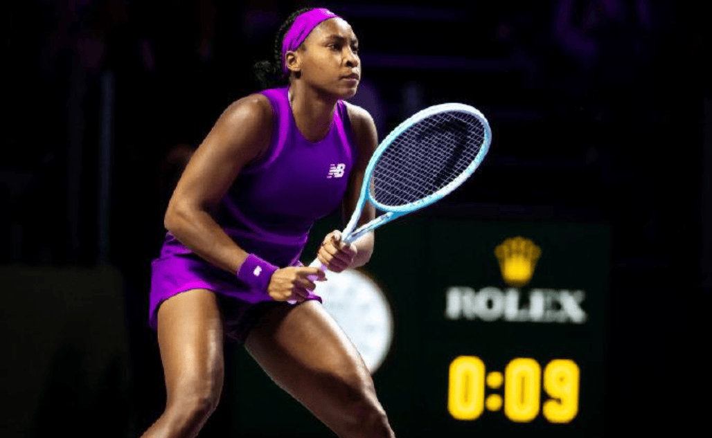 WTA年终总决赛：凌晨0点，CCTV5+现场直播！郑钦文对手有点强_高芙_网坛_中国