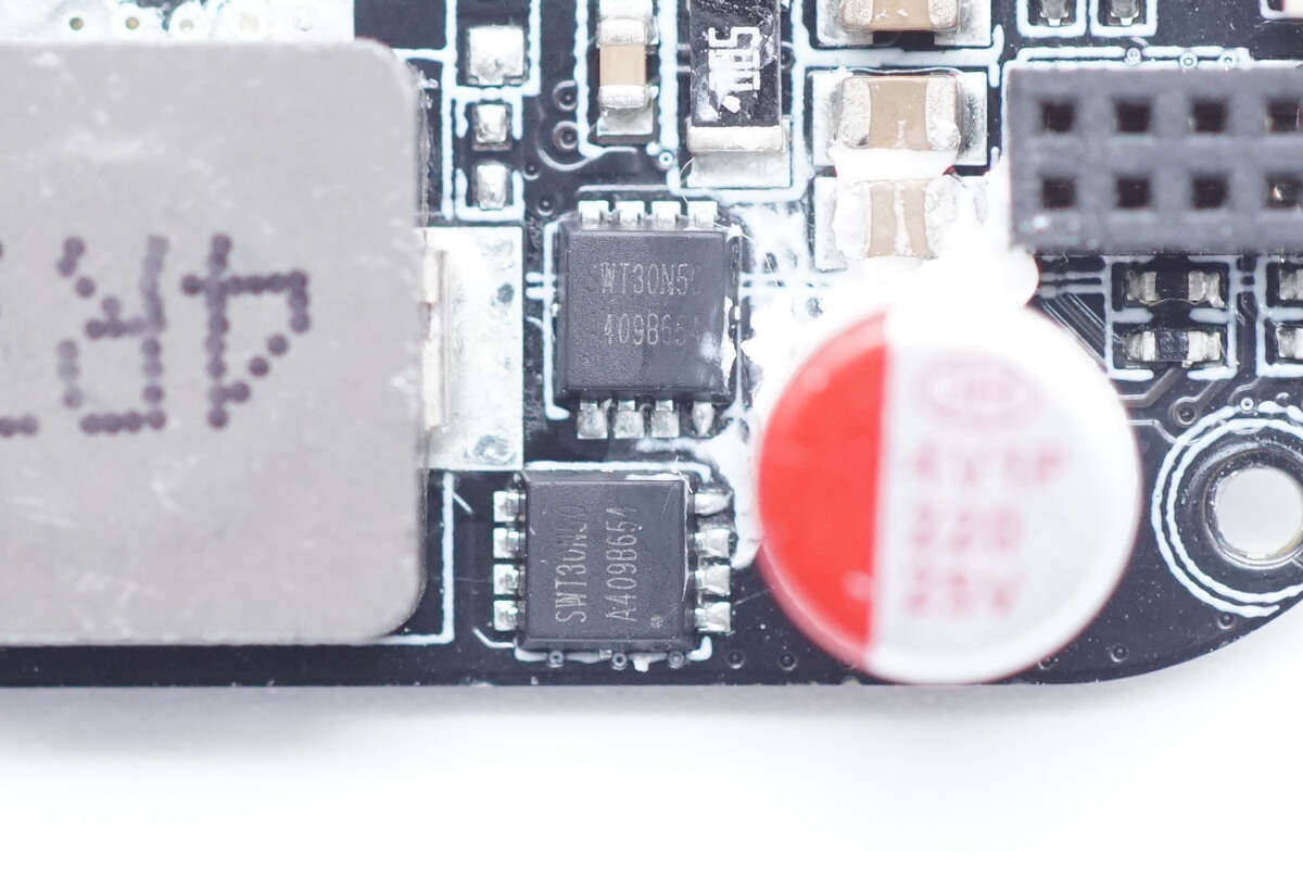 智融科技SW6306移动电源SOC方案获倍思采用，30W磁吸无线充电宝拆解_产品_设计_机身