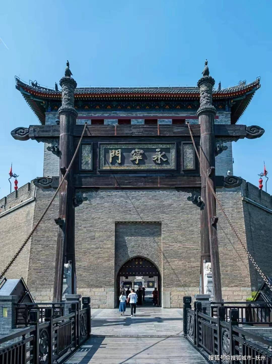 到西安旅游跟团报价，西安5日旅游价格(行程+景点)详细_历史_美食_小雁塔