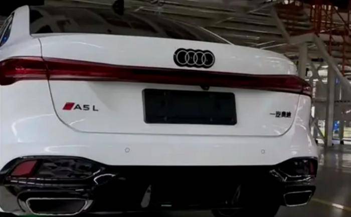 与现款A4L同堂销售，一汽奥迪A5L实车下线，明年上市_搜狐汽车_搜狐网