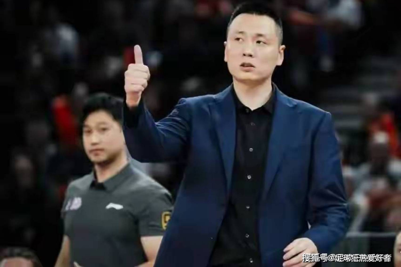 CBA上海129：94大胜天津，看完比赛，我忍不住点评几点_对阵_常规赛_哈姆雷特