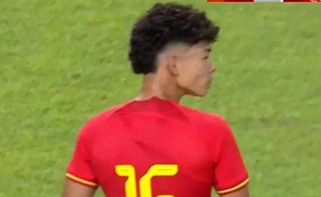 中国U21男足20轻取伊朗U20，展现出色实力_何小珂_进攻机会_鲍盛鑫