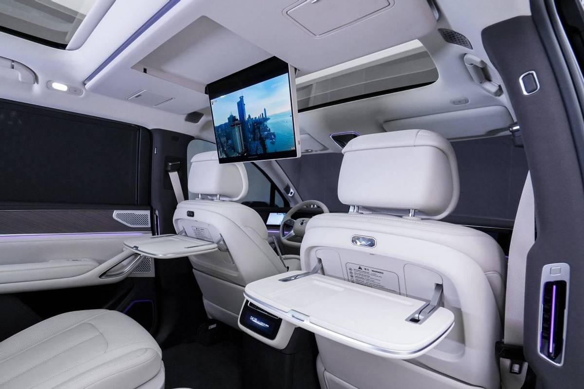 只知道深蓝S09/腾势N9？买三排6座新能源大SUV，别错过这几个9_搜狐汽车_搜狐网