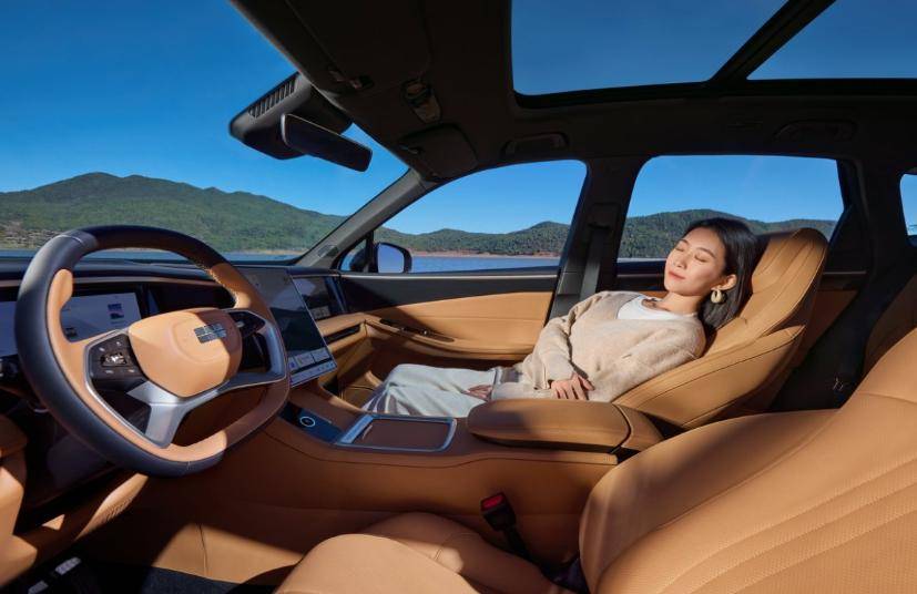 揭开银河L7 EM-i的神秘面纱，前所未有的驾驶体验等你来探！_搜狐汽车_搜狐网