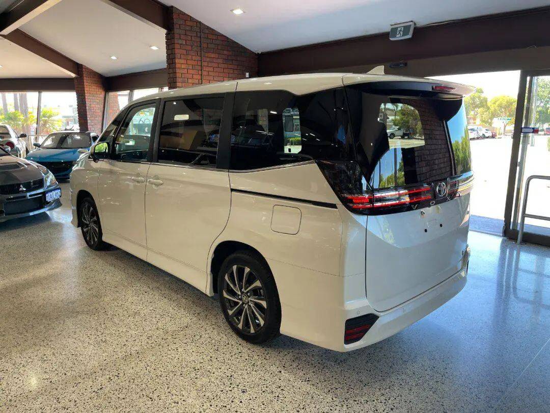 丰田“小埃尔法”来了！7座侧滑门仅售16万，别克GL8还能玩？_搜狐汽车_搜狐网