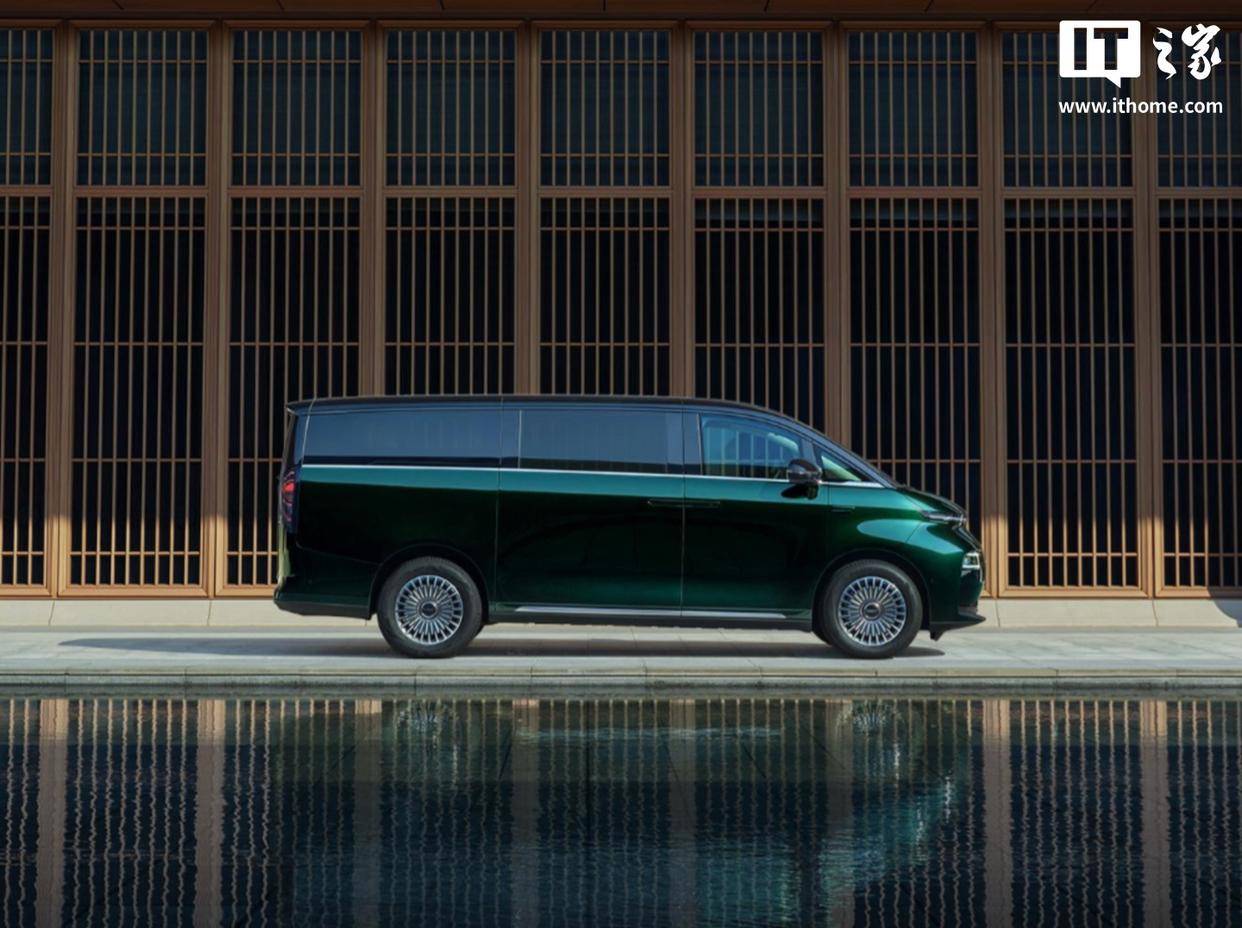 吉利银河翼真 L380 纯电 MPV“陆地空客系列”预订，33.99 万元起_搜狐汽车_搜狐网