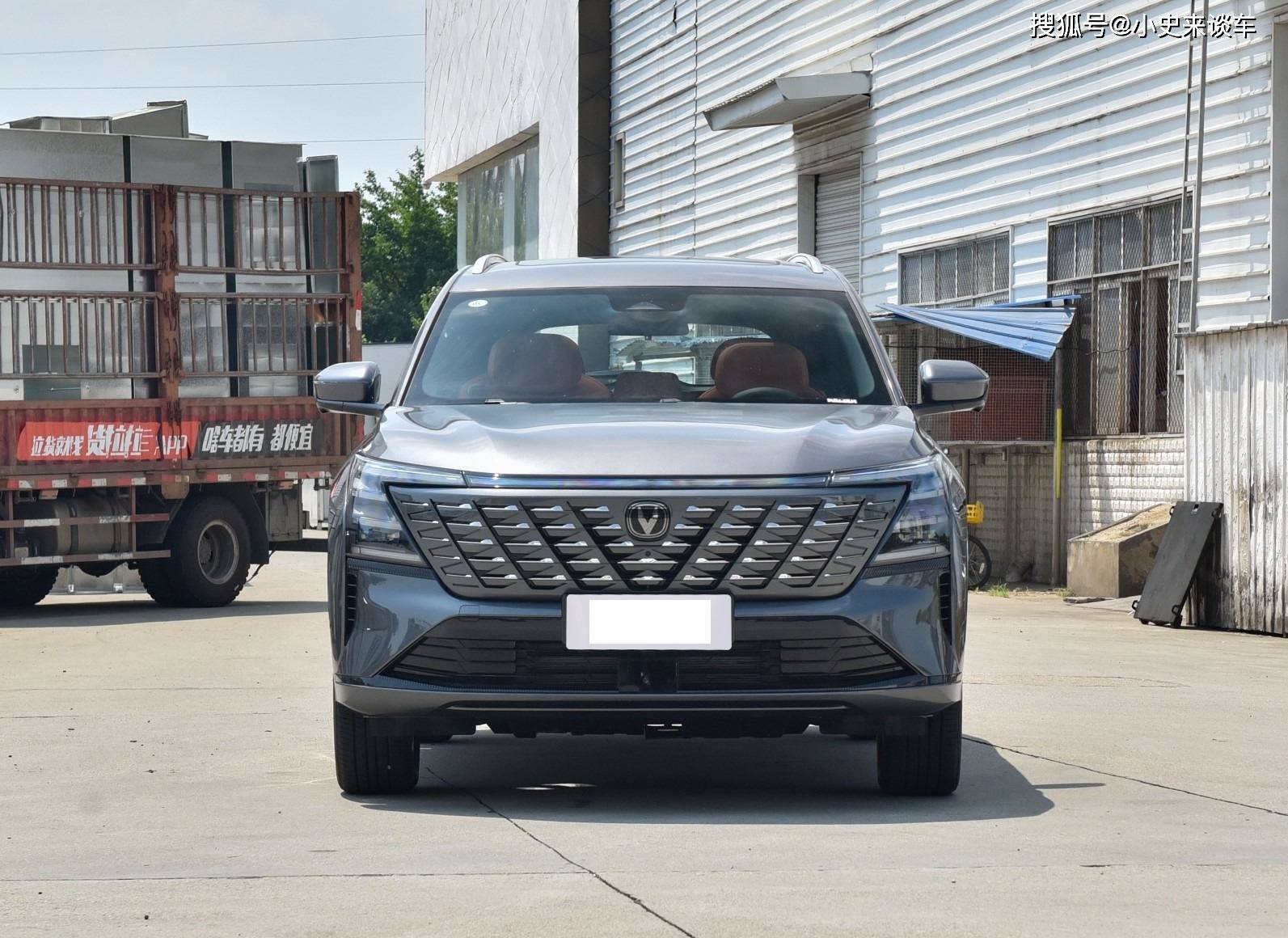 长安全新SUV上市！11.39万起售，配贯穿式三联大屏，搭载1.5T+8AT_搜狐汽车_搜狐网