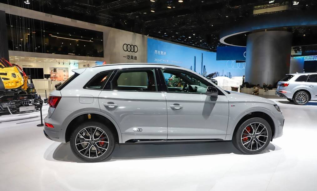 不到25万？奥迪Q5L“跳楼大甩卖”：豪华SUV的价格屠夫来了_搜狐汽车_搜狐网