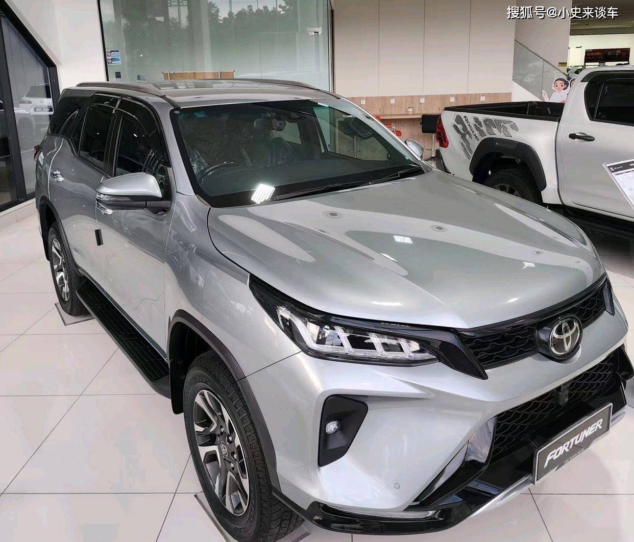 丰田全新中型越野SUV曝光！或不足20万起配大七座，搭载2.8T轻混_搜狐汽车_搜狐网
