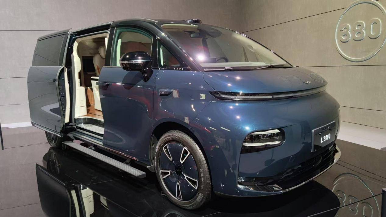 29.99万元起买中大型纯电MPV，吉利银河翼真L380有点猛！_搜狐汽车_搜狐网