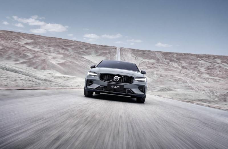 沃尔沃S60 VS 大众迈腾：20万预算，你选哪个“卷王”？_搜狐汽车_搜狐网