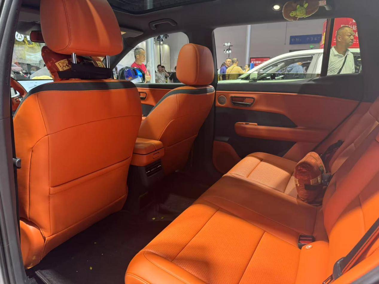 燃爆海南国际车展，广汽丰田智能纯电SUV铂智3X上市即C位_搜狐汽车_搜狐网