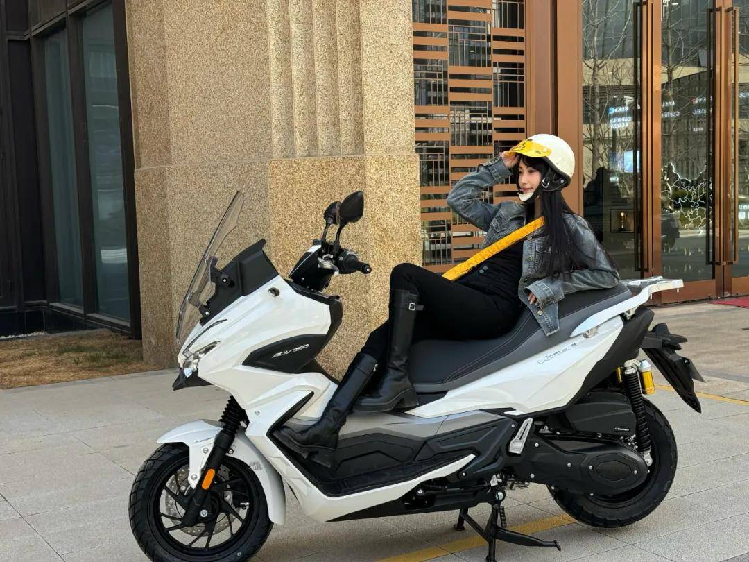 大阳混动复古VRX150、25款硬核跨界大踏板ADV350+双车齐发！_搜狐汽车_搜狐网