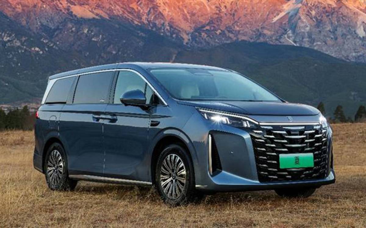 定位低于ES陆尊！别克GL8陆尚上市，24.99万起，比亚迪夏不好卖了？_搜狐汽车_搜狐网