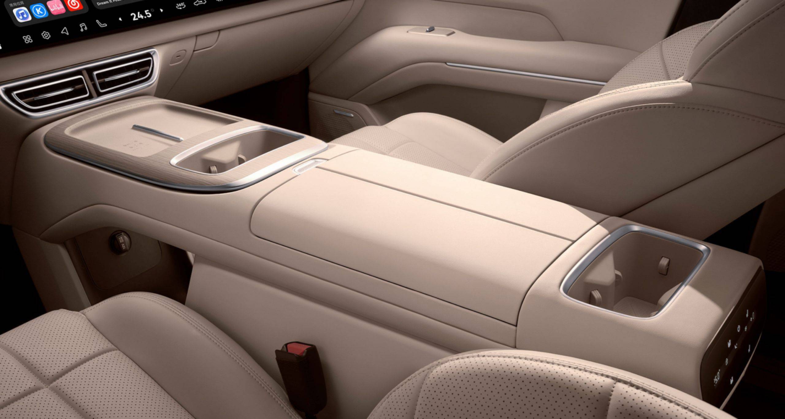 深蓝S09对比问界M8，同搭载华为乾崑智驾，谁才是家用SUV最优解