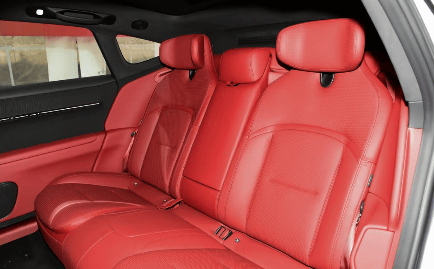 全系8AT加持，2025款红旗H9能否撼动奥迪A6L等车型的地位？_搜狐汽车_搜狐网