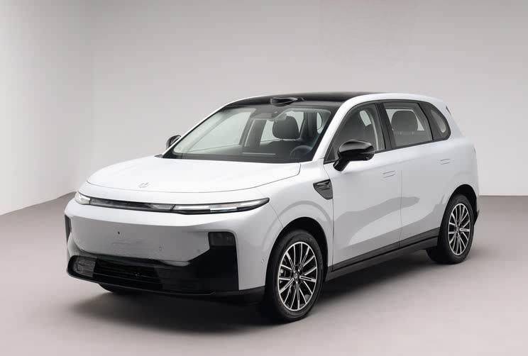 零跑B10 600激光雷达版6月交付 起售价9.98万元_搜狐汽车_搜狐网