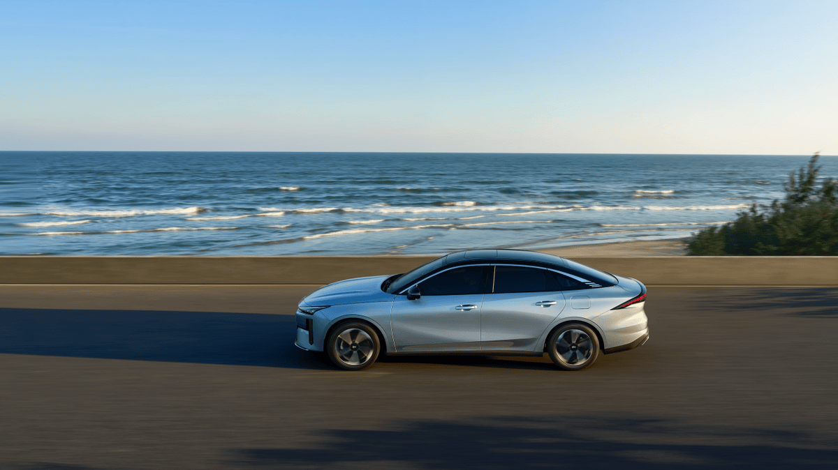 银河L6EM-i 7.98万起！年轻人的第一台"混动科技装备"_搜狐汽车_搜狐网