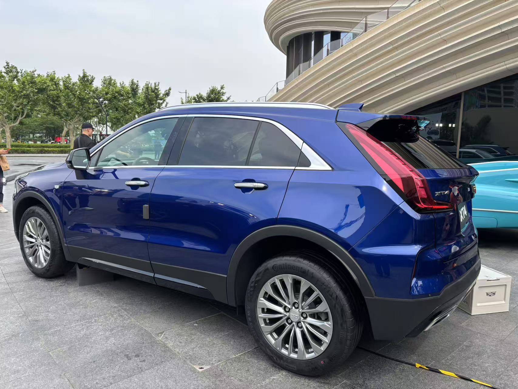 凯迪拉克全新XT4售价15.99万起，宝马X1、奥迪Q3压力大了？_搜狐汽车_搜狐网