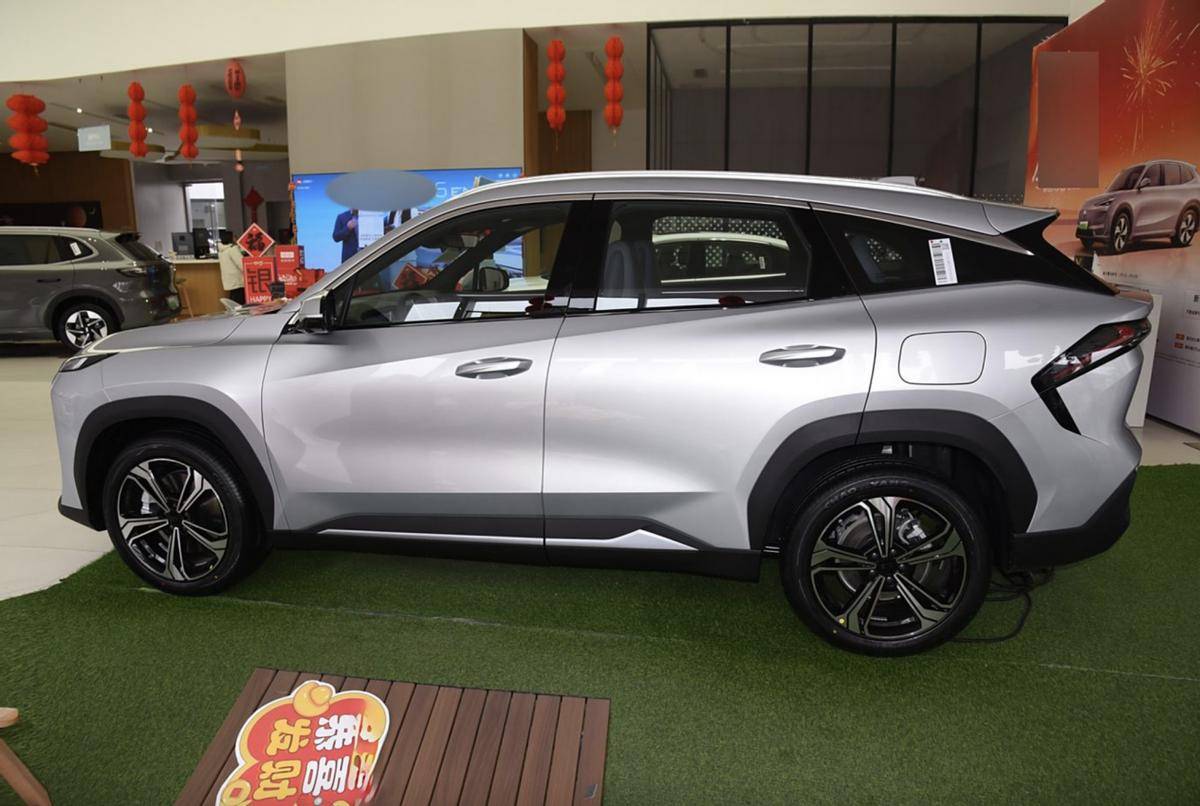 三电全栈自研≠技术领先？9.98万起的银河 L7 EM-i诠释真正的实力_搜狐汽车_搜狐网