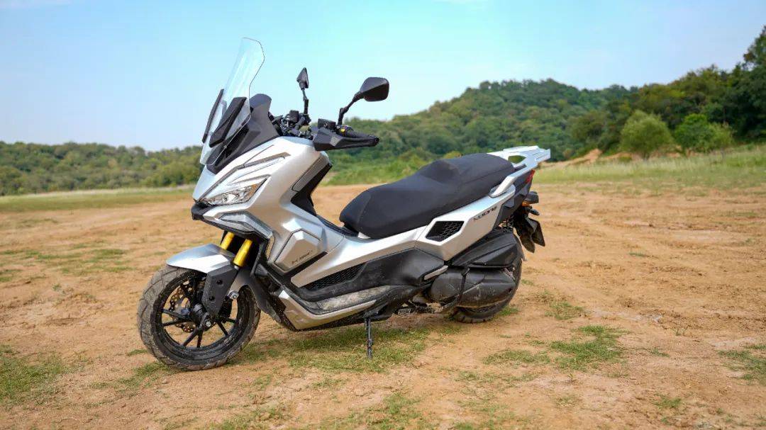 可以硬刚本田ADV350的旅行多面手—33980元光阳X350静态测评_搜狐汽车_搜狐网