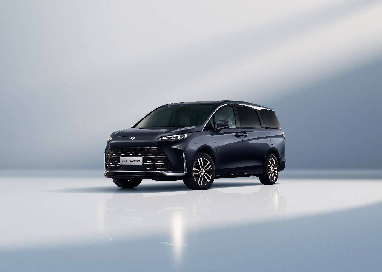 全新 GL8 陆上公务舱震撼上市！22.99 万起重塑商务 MPV 性价比巅峰_搜狐汽车_搜狐网