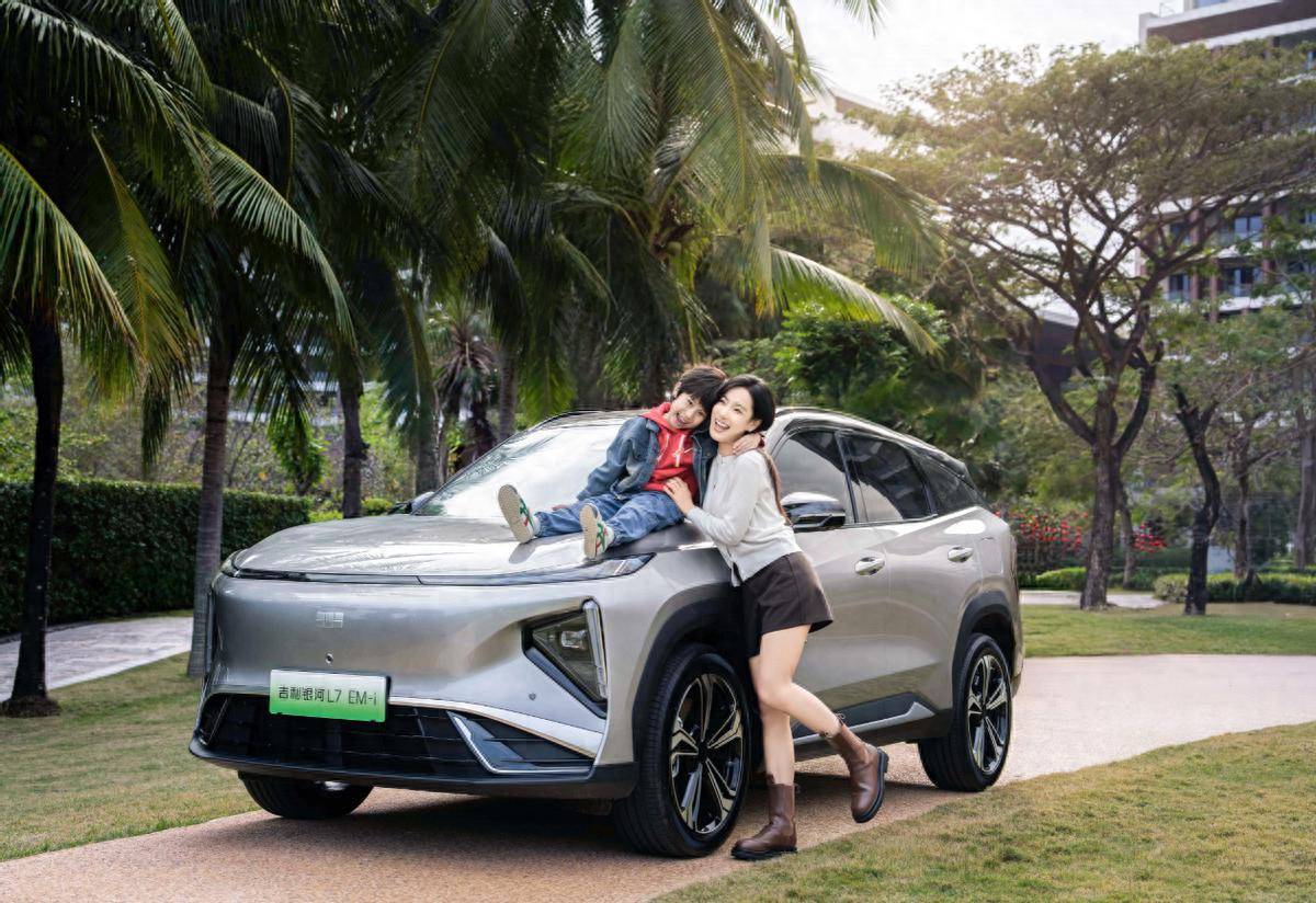 暑期自驾热潮升温！9.98万起的银河L7 EM-i成了出游刚需_搜狐汽车_搜狐网