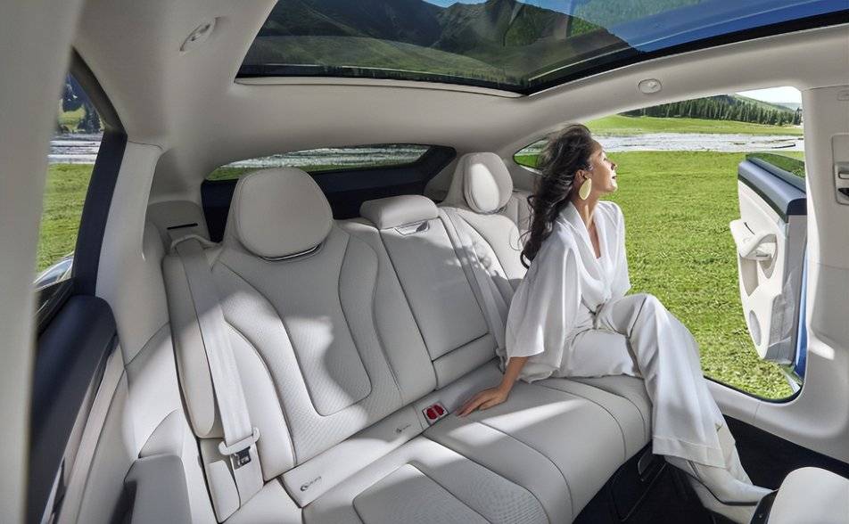 小米YU7与Model Y正面交锋，智界R7起售价22.98万强势反击_搜狐汽车_搜狐网