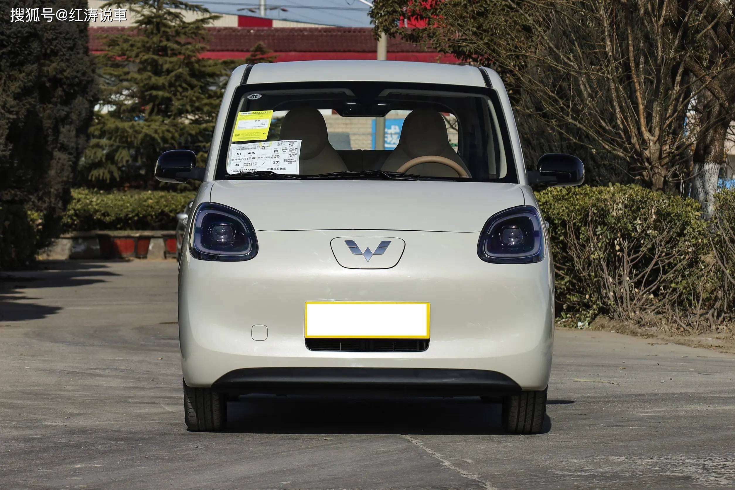 五菱宏光MINIEV，价格亲民，外观可爱，小巧灵活，女生买它怎么样_搜狐汽车_搜狐网